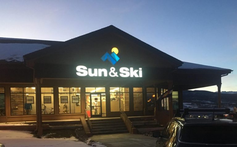 Sun & Ski & Service with a Smile - Summit Express